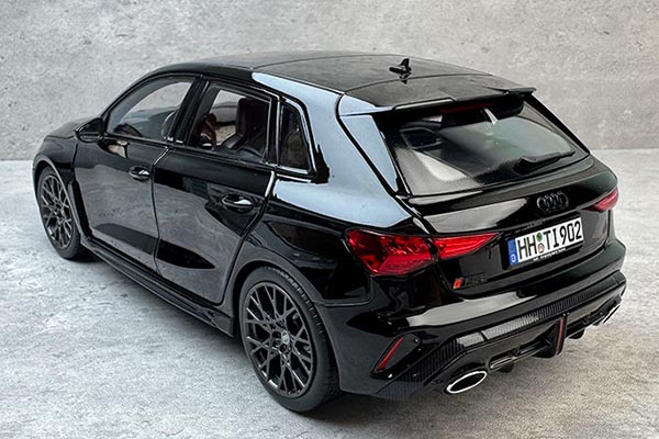 2025 Audi RS3 Sportback Diecast Model 1:18 Scale Black [SD04H173]