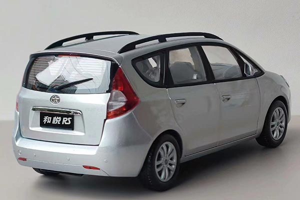 2010 JAC Heyue RS Hatchback Diecast Car Model 1:18 Scale [SD05H087]