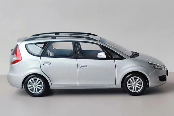 2010 JAC Heyue RS Hatchback Diecast Car Model 1:18 Scale [SD05H087]