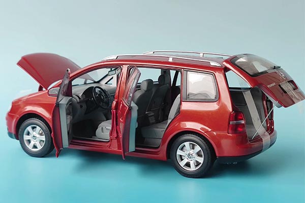 2004 Volkswagen Touran MPV Diecast Model 1:18 Scale [SD05H113]