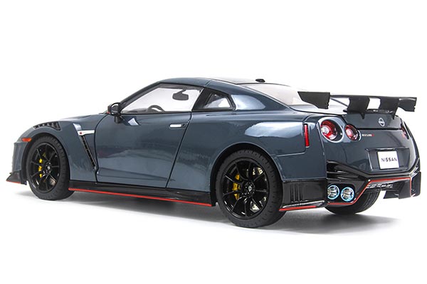 Nissan GT-R R35 Nismo Diecast Car Model 1:18 Scale Gray [SD05H292]