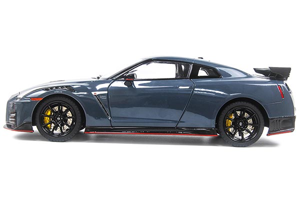 Nissan GT-R R35 Nismo Diecast Car Model 1:18 Scale Gray [SD05H292]