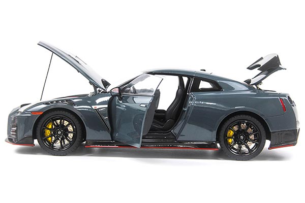 Nissan GT-R R35 Nismo Diecast Car Model 1:18 Scale Gray [SD05H292]