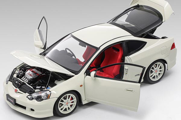 Honda Integra Type R DC5 Diecast Car Model 1:18 Scale [SD05H883]